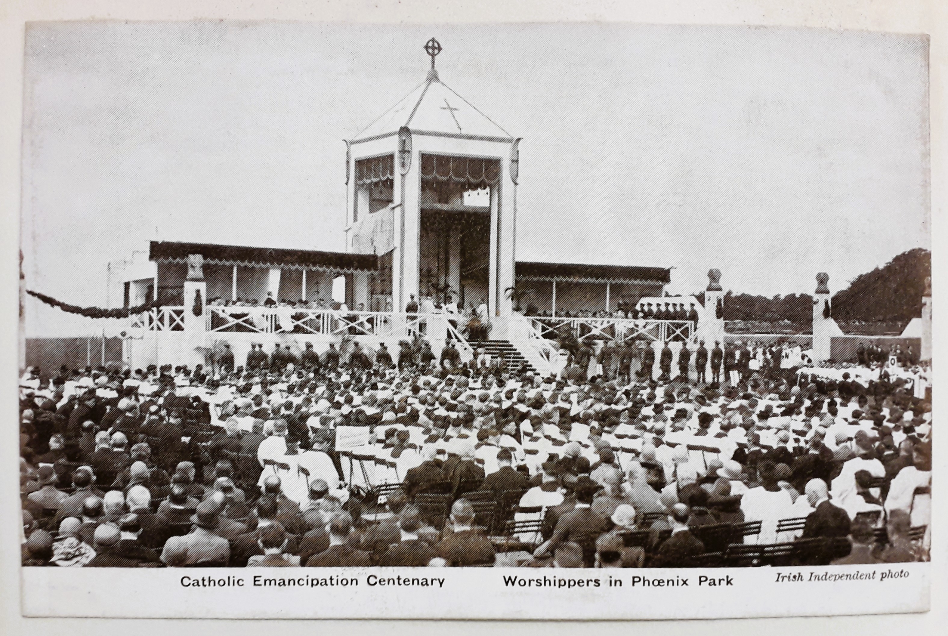 Catholic Emancipation Centenary / Worshippers in Phoenix Park ...
